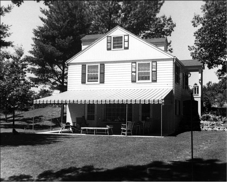 Chet’s Yachts, and "Cracker Box Manor" – Chet Aero Marine